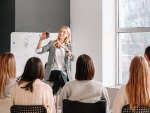 Qu'est-ce qu'un atelier en formation ? - LearnThings